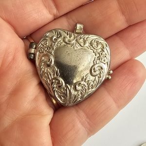 Vintage | Jewelry | Vintage Heart Locket Silver Tone | Poshmark